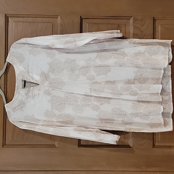 Kikisol | Tops | Elegant White And Tan Tunic Top | Poshmark